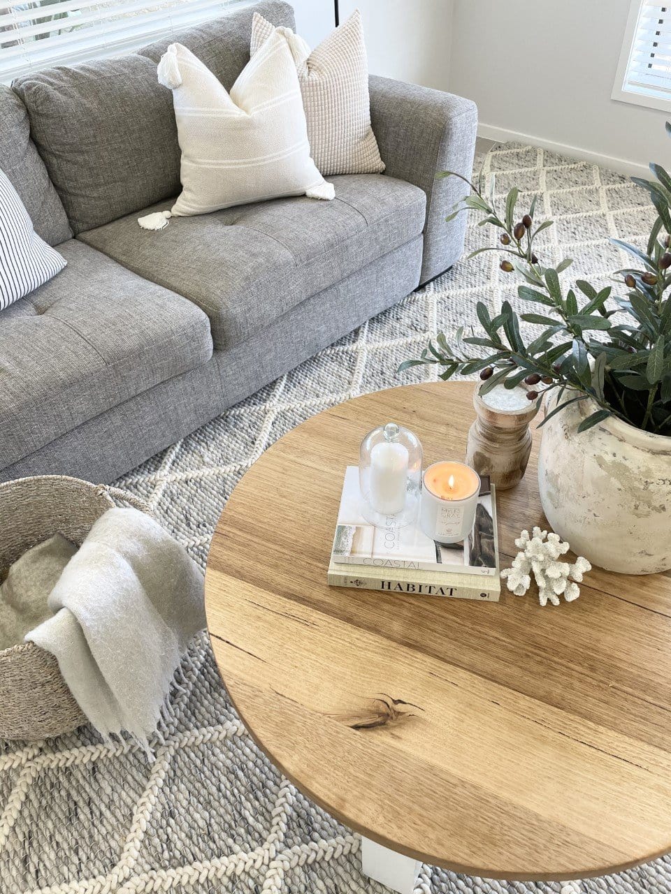 Anja Grey and Ivory Lattice Wool Rug