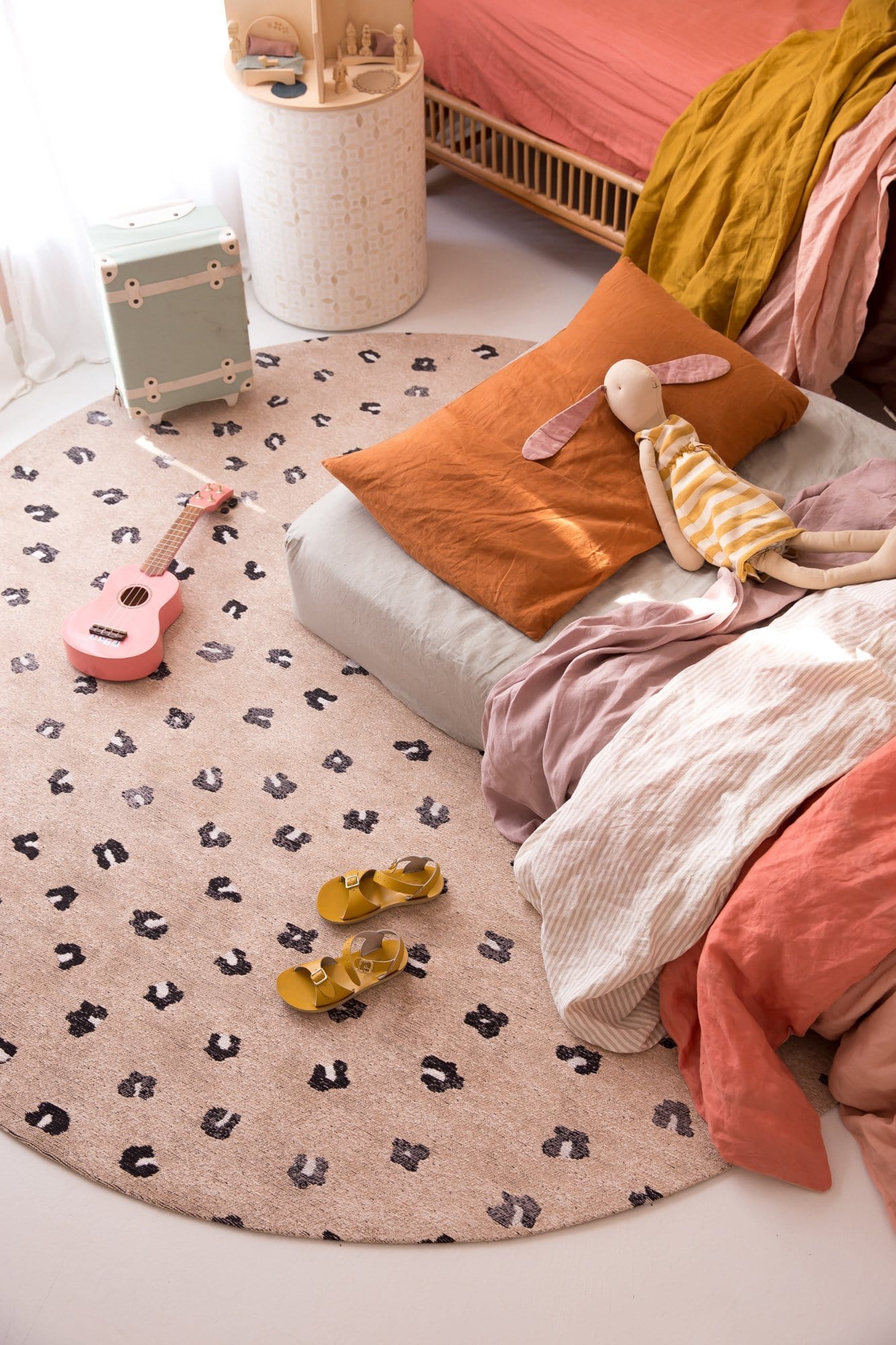 Candice Beige Round Leopard Animal Pattern Rug