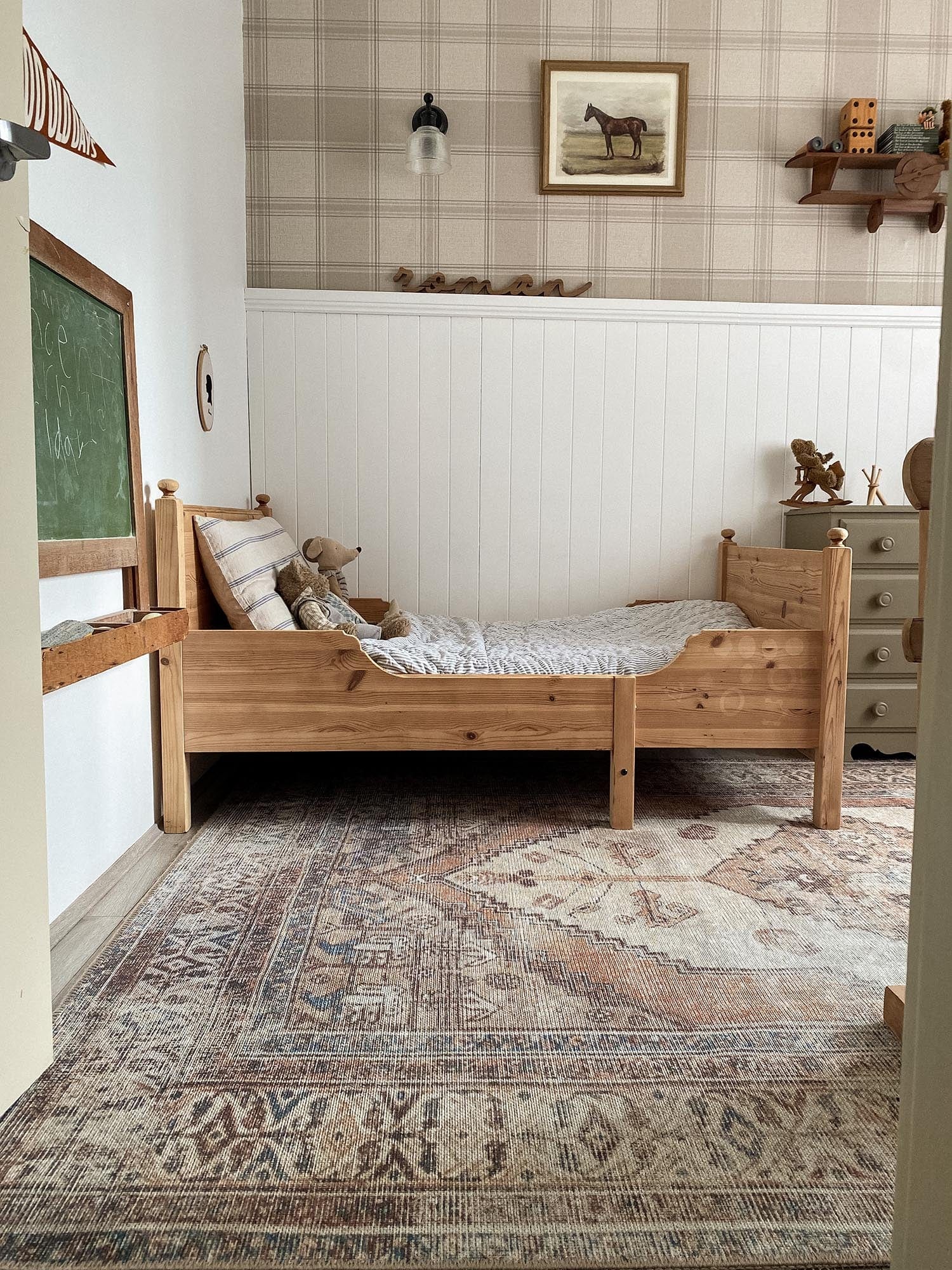 Yvana Brown and Beige Traditional Distressed Washable Rug